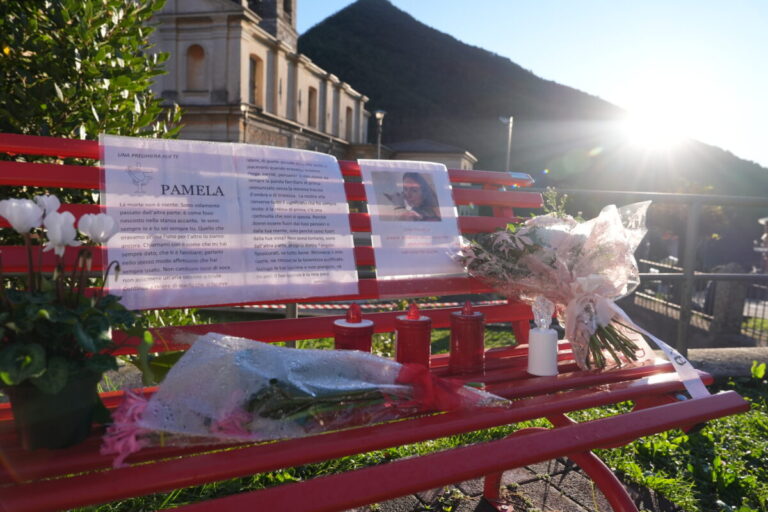 Pamela Genini, final farewell in Strozza - Lapresse.US